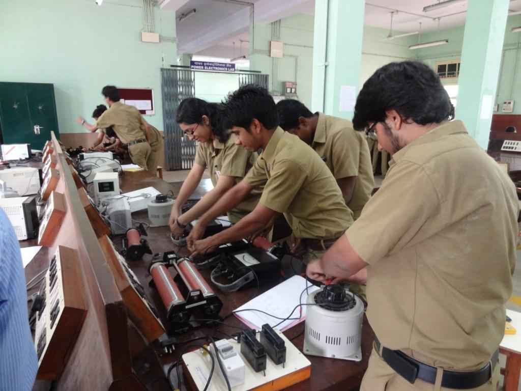 NIT Trichy - Electronics Lab